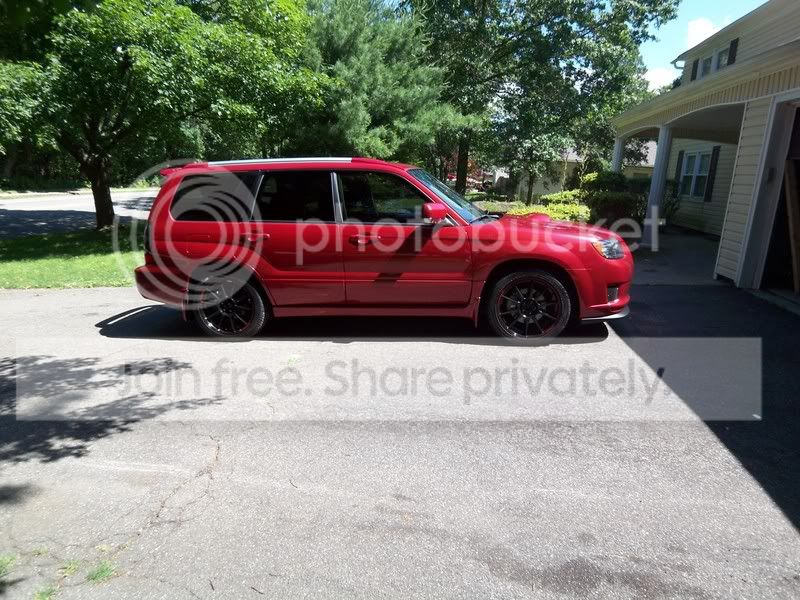 2 teaser pics of 'el shoebox roja' | Subaru Forester Owners Forum