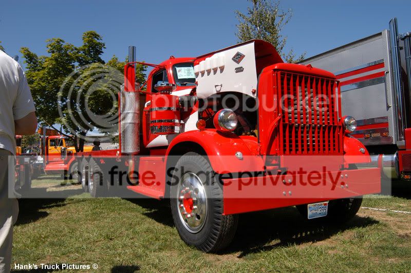 Melonreo's new toy DIAMOND T 950 - Forum - Historic Commercial Vehicle ...