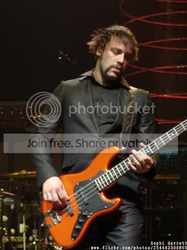 Your 5 favourite bass players [/sad LemonMelon rip off] | U2 Feedback